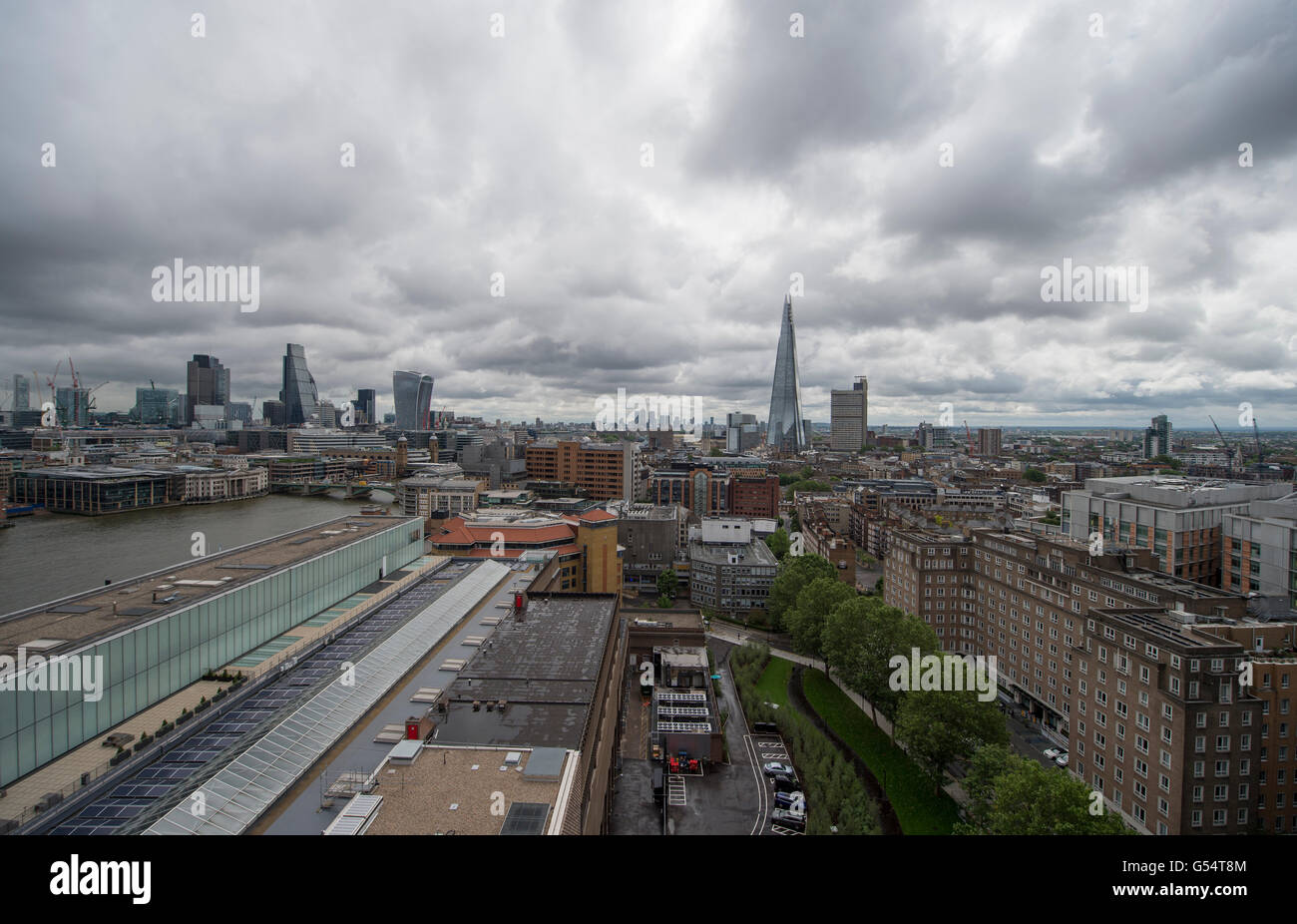 Tate modern viewing floor hi-res stock photography and images - Alamy
