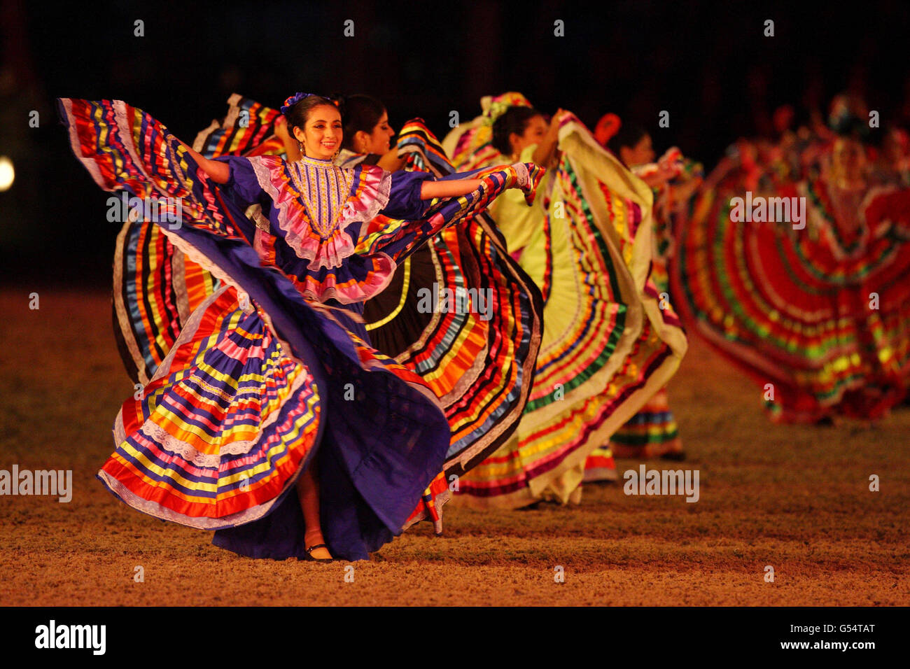 Jubilee pageant dancers hi-res stock photography and images - Alamy