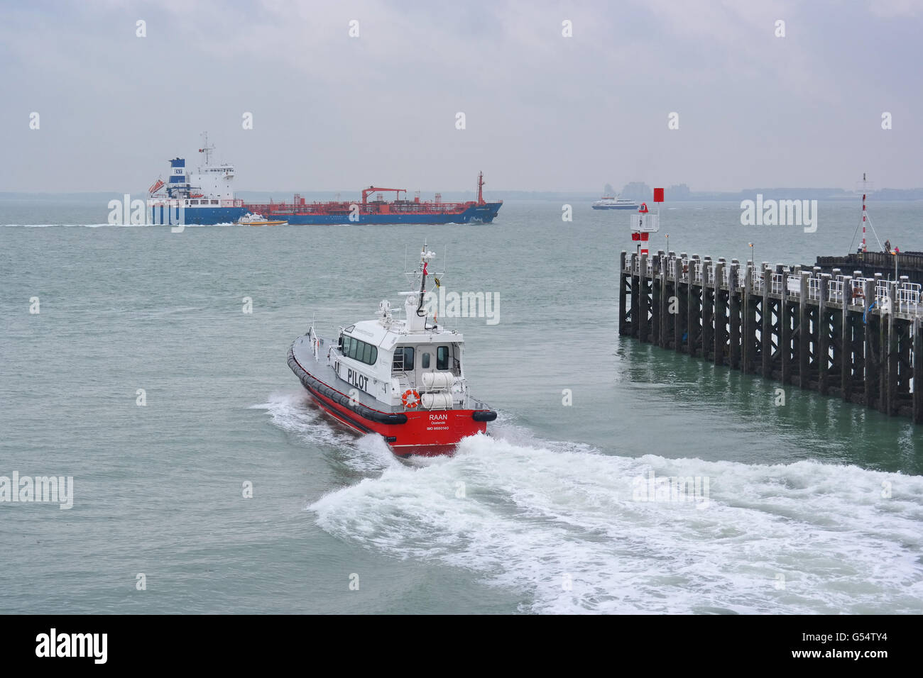 Dutch pilot boat hi-res stock photography and images - Alamy