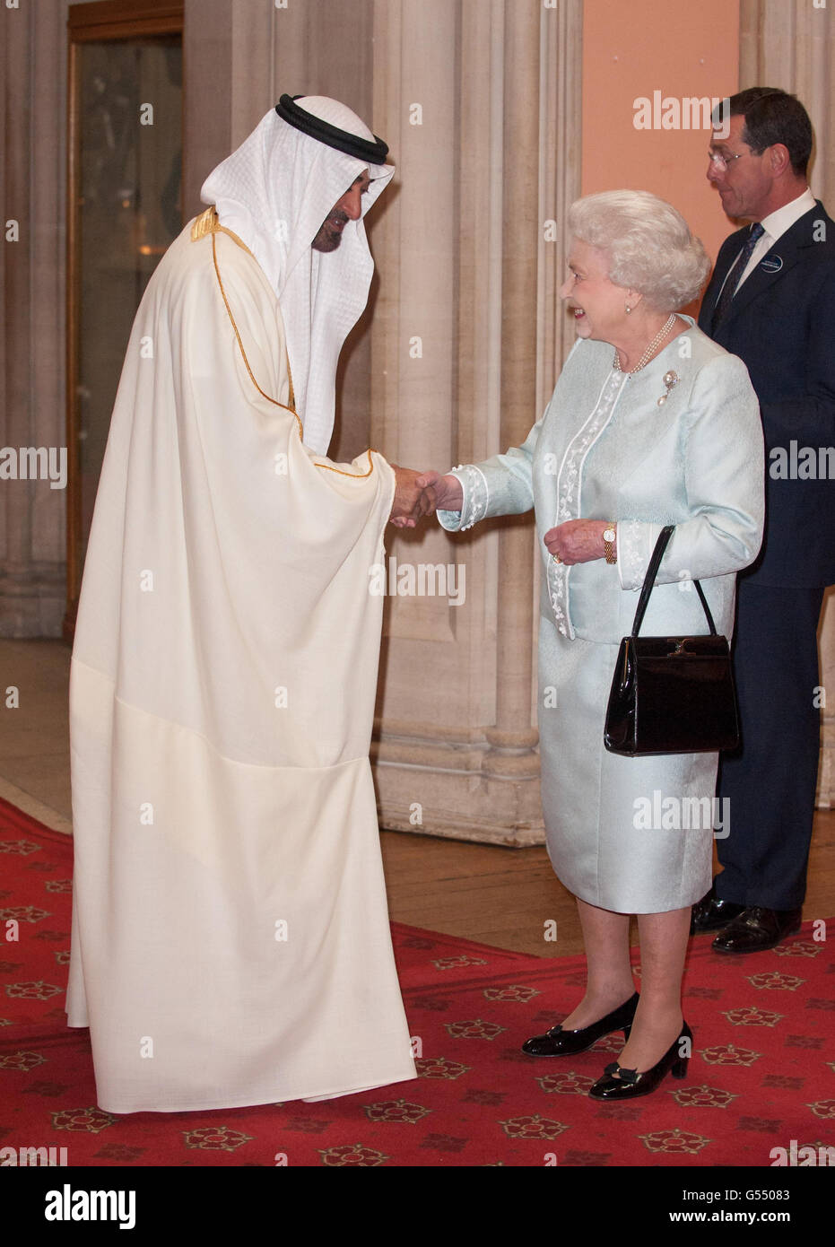 Crown Prince of Abu Dhabi Mohammed bin Zayed is greeted by Queen ...