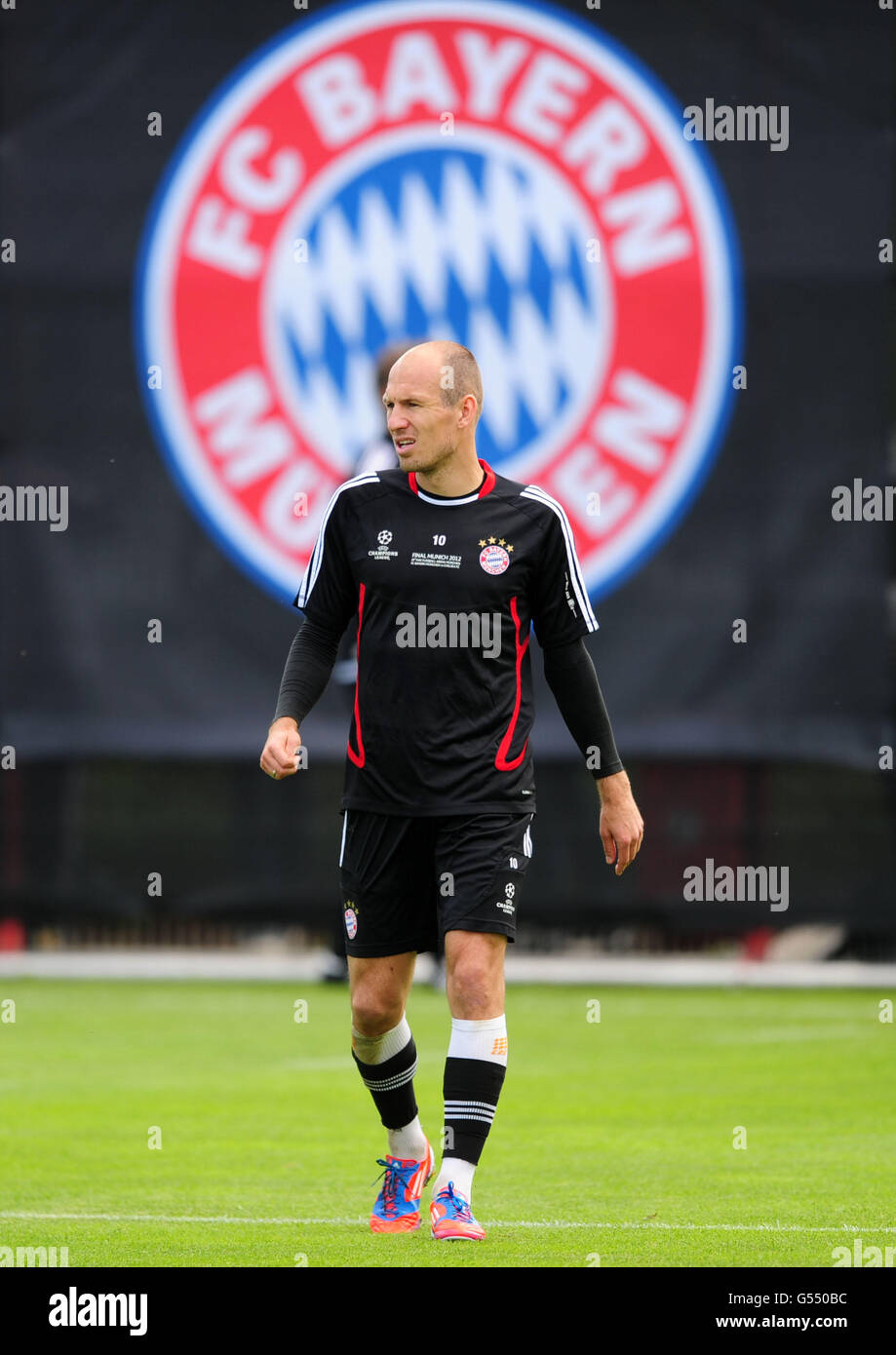 Bayern munich training session hi-res stock photography and images - Alamy