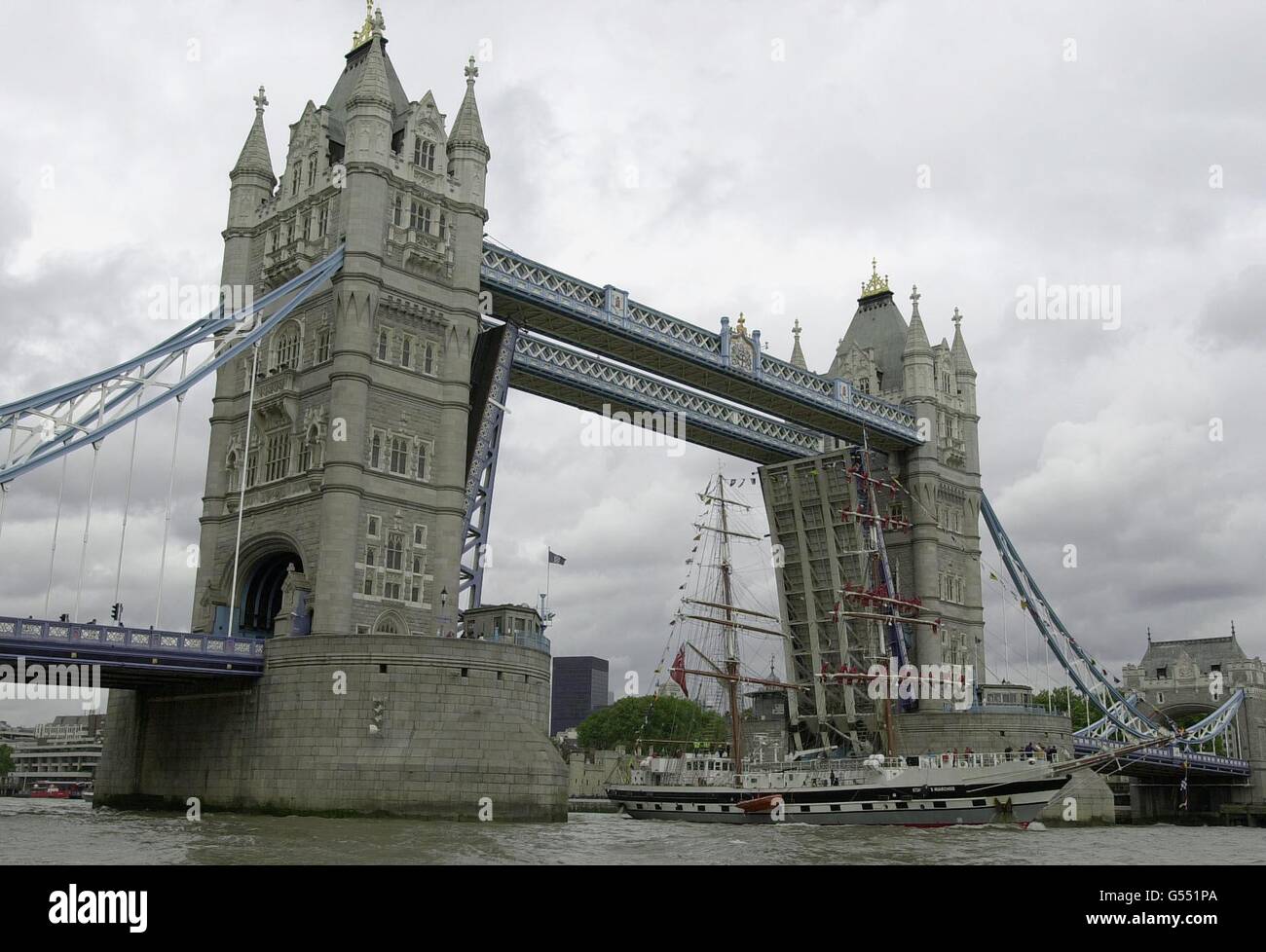 The sail training ship stavros niarchos glides through tower bridge hi ...