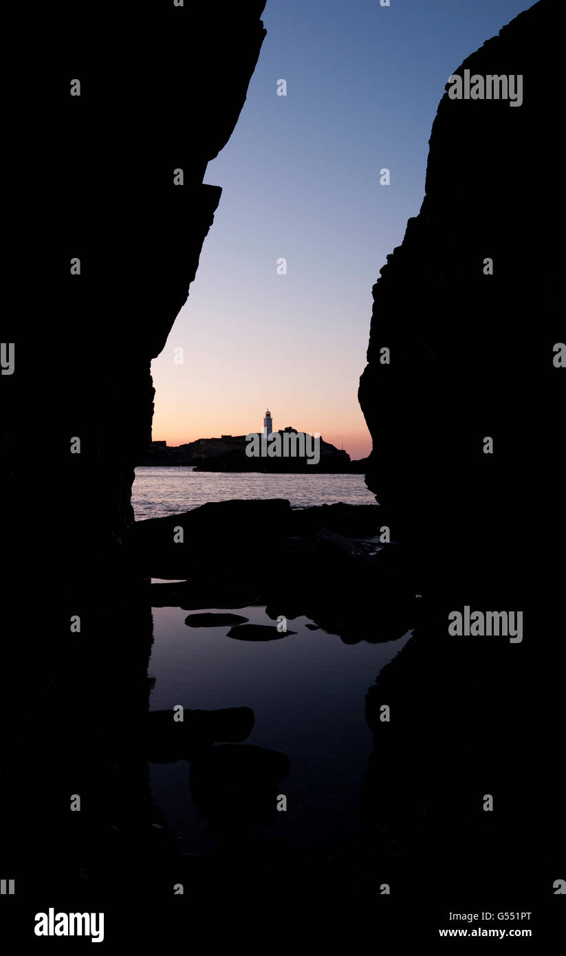 House between two rocks hi-res stock photography and images - Alamy
