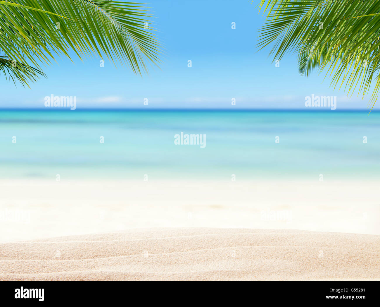 Sea Foreground Beach Background Stock Photos & Sea Foreground Beach ...
