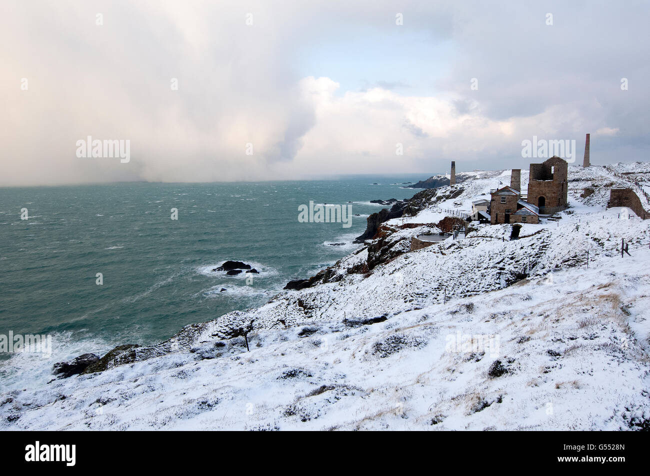 Snow mines cornwall hi-res stock photography and images - Alamy