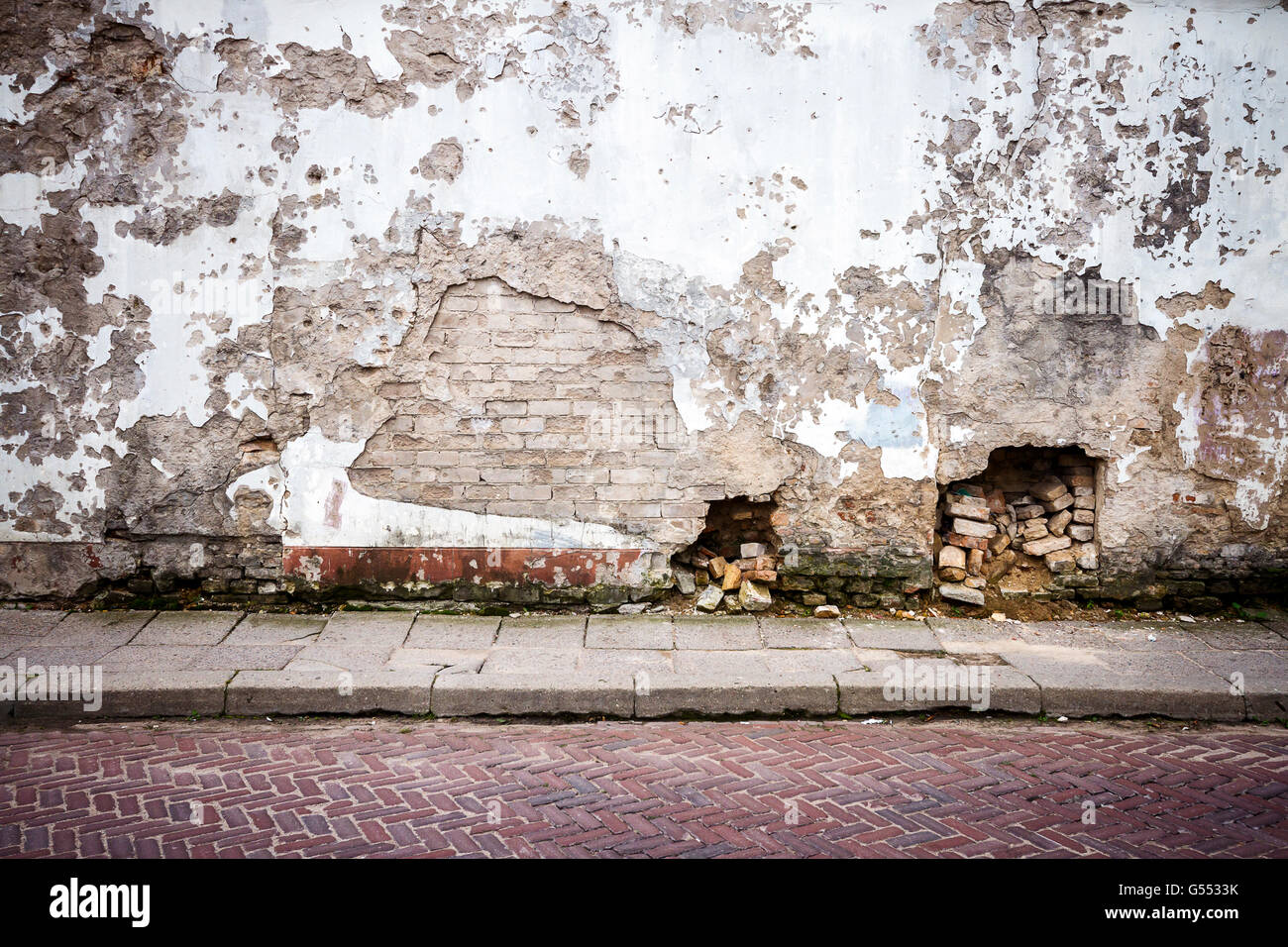 Aged weathered ruined street wall background Stock Photo - Alamy