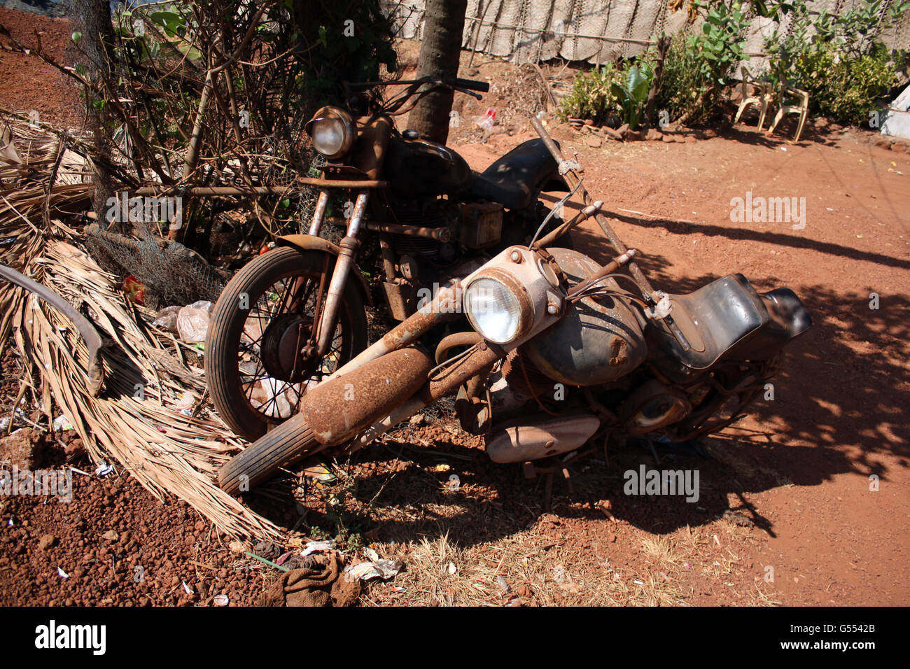 Rusted Motorcycle Stock Photos & Rusted Motorcycle Stock Images - Alamy