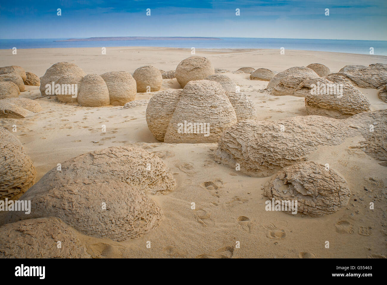 Round formation hi-res stock photography and images - Alamy