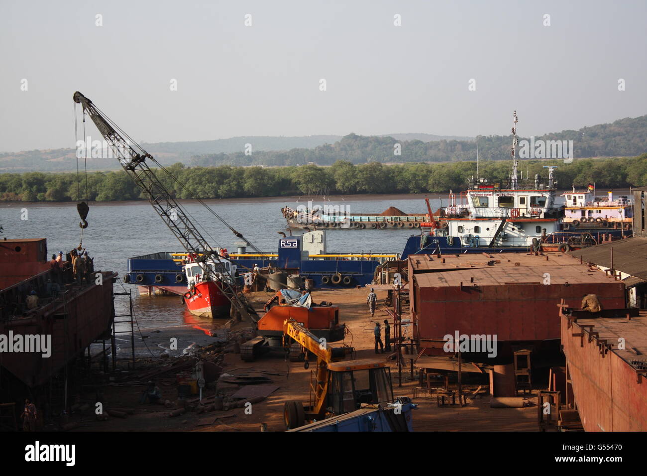 Sand mining ship hi-res stock photography and images - Alamy