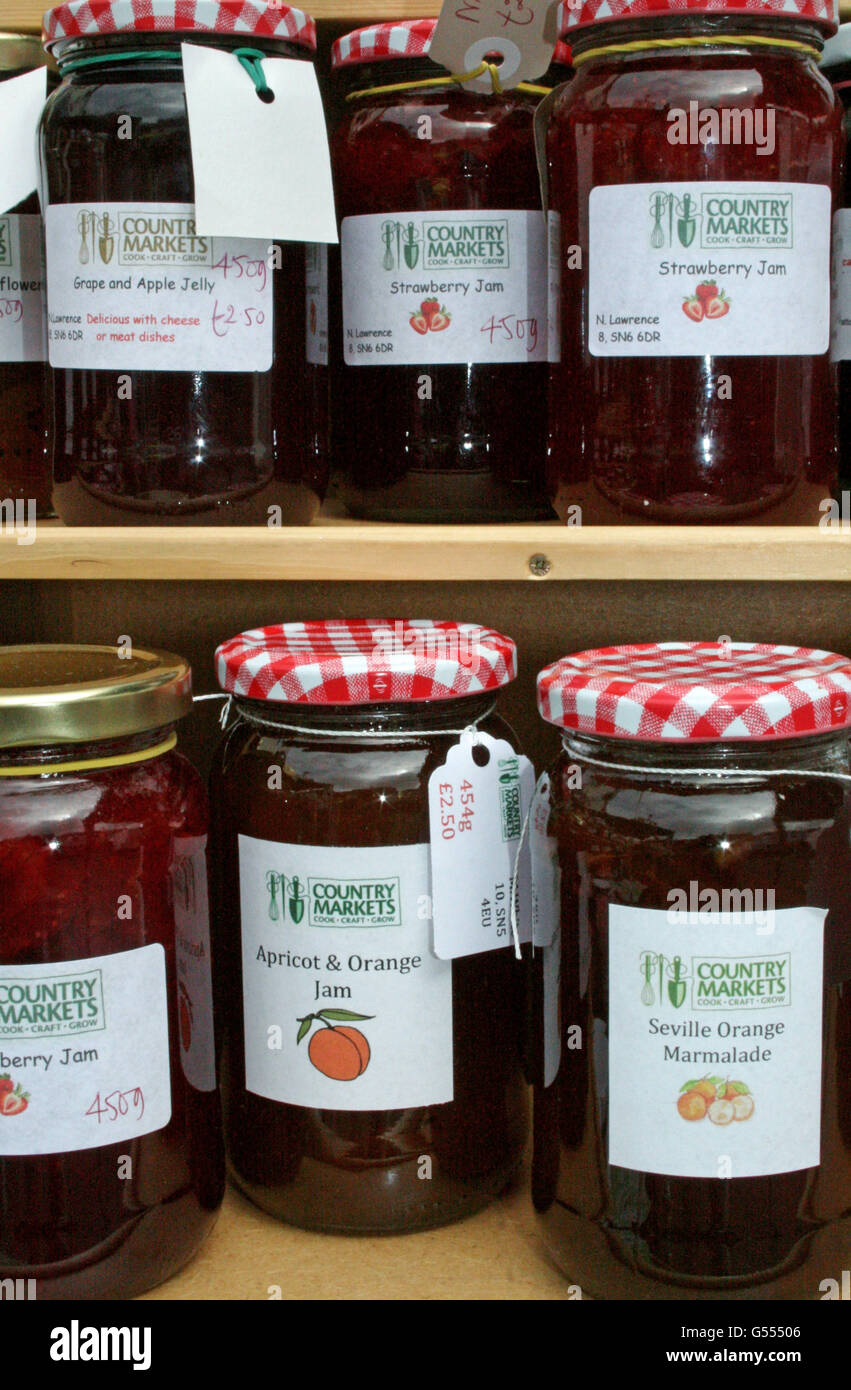 Artisan jam ready for sale at a country market Stock Photo - Alamy