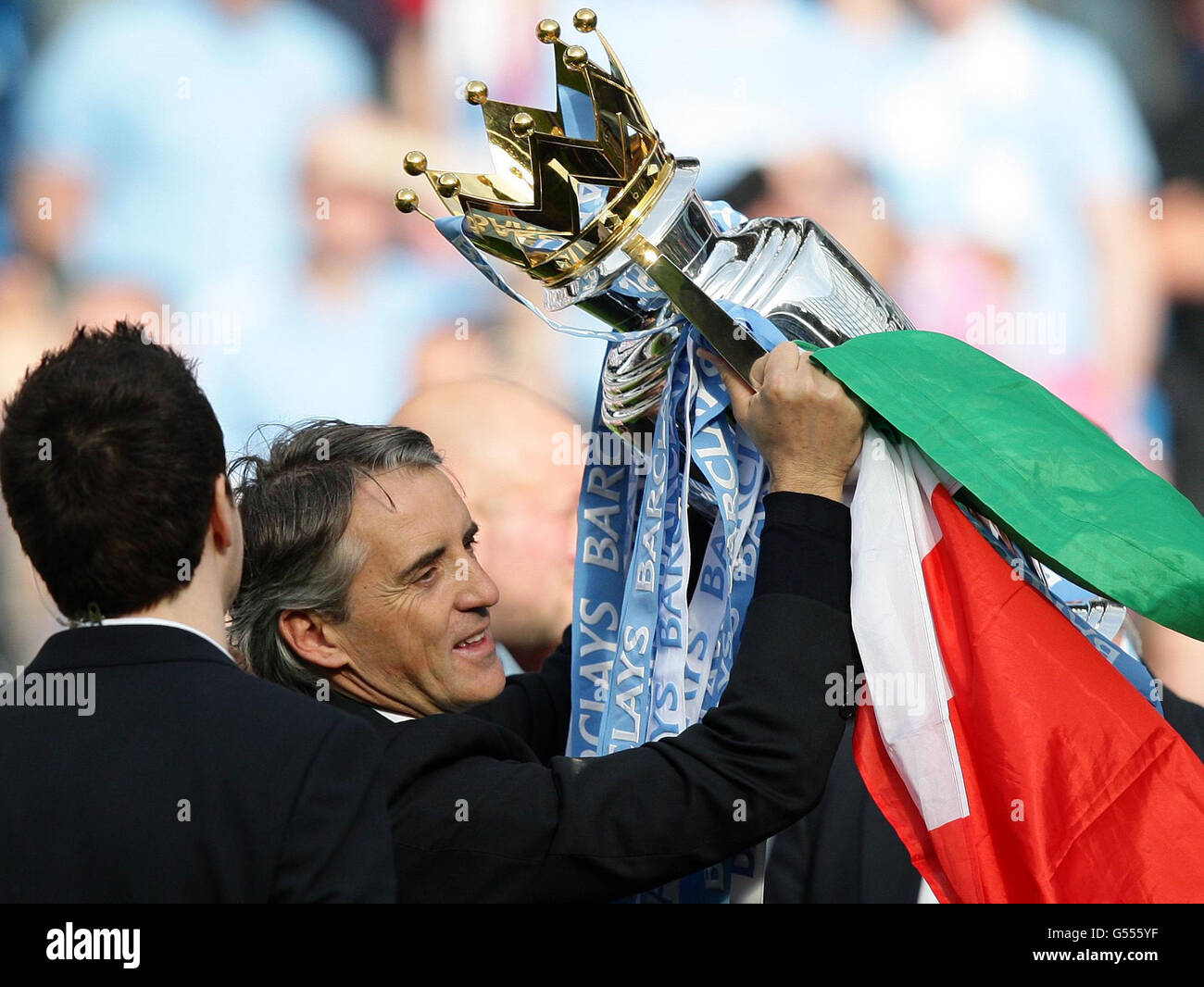 Roberto mancini manchester city trophy hi-res stock photography and ...