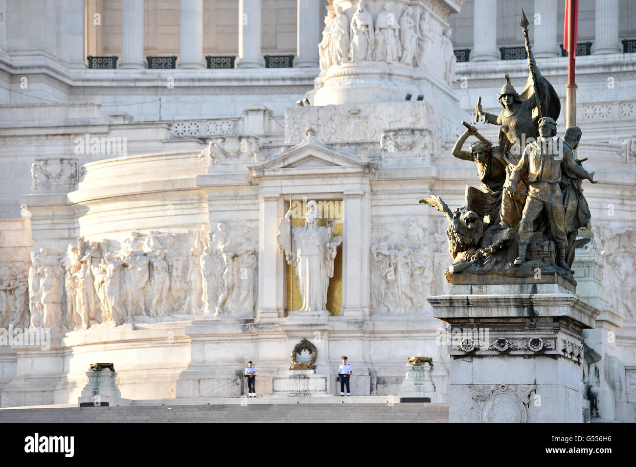 Statue of Vitoriano. Altare Della Patria tomb of the unknown soldier ...