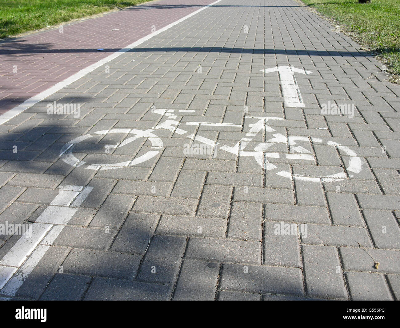 Bike direction signs hi-res stock photography and images - Alamy