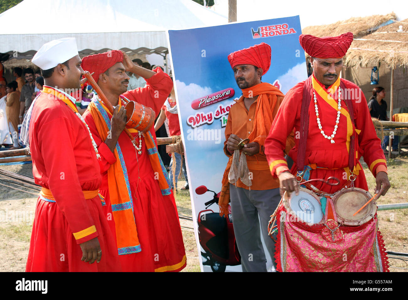 PUNE, MAHARASHTRA/INDIA - OCT 24: Musicians in traditional costumes ...