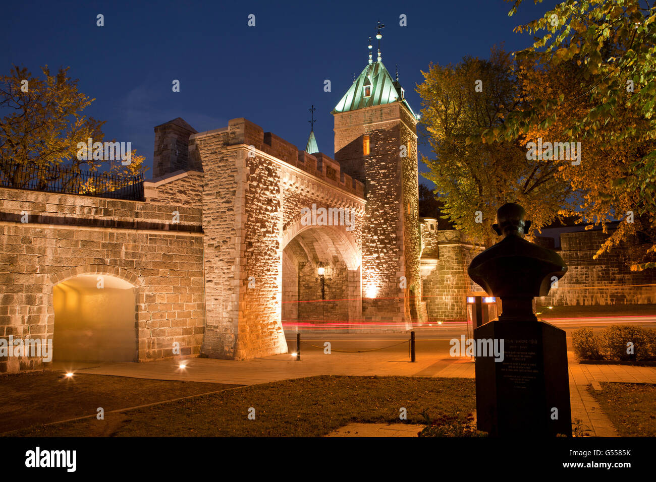 Canada, Quebec City, Old Quebec, tower and gate in city wall, "Porte St ...