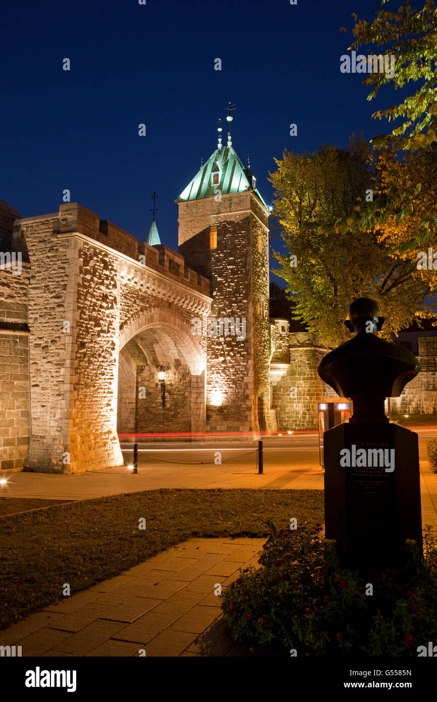 Canada, Quebec City, Old Quebec, tower and gate in city wall, "Porte St ...