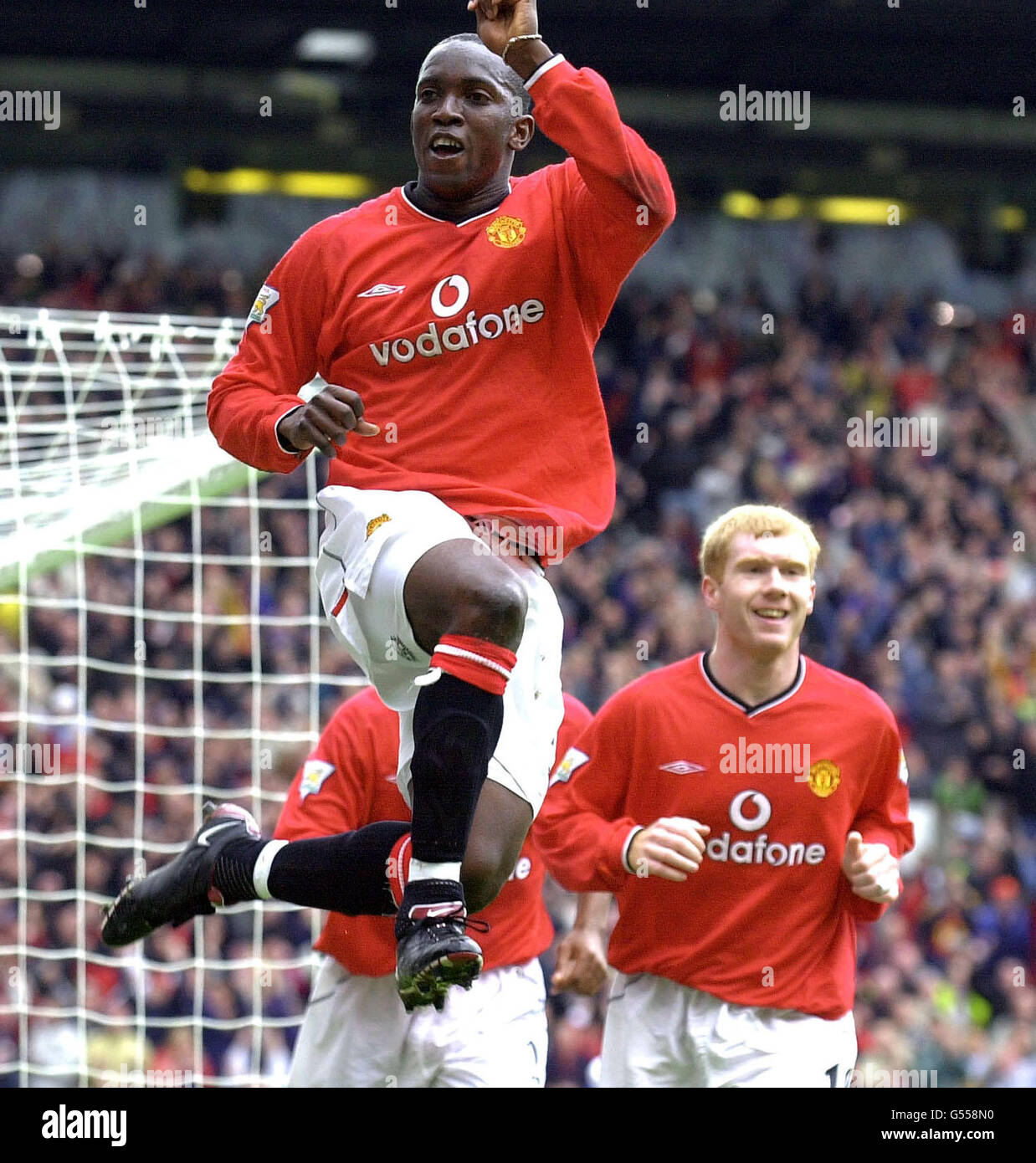 Football action celebrating jumping dwight yorke hi-res stock ...