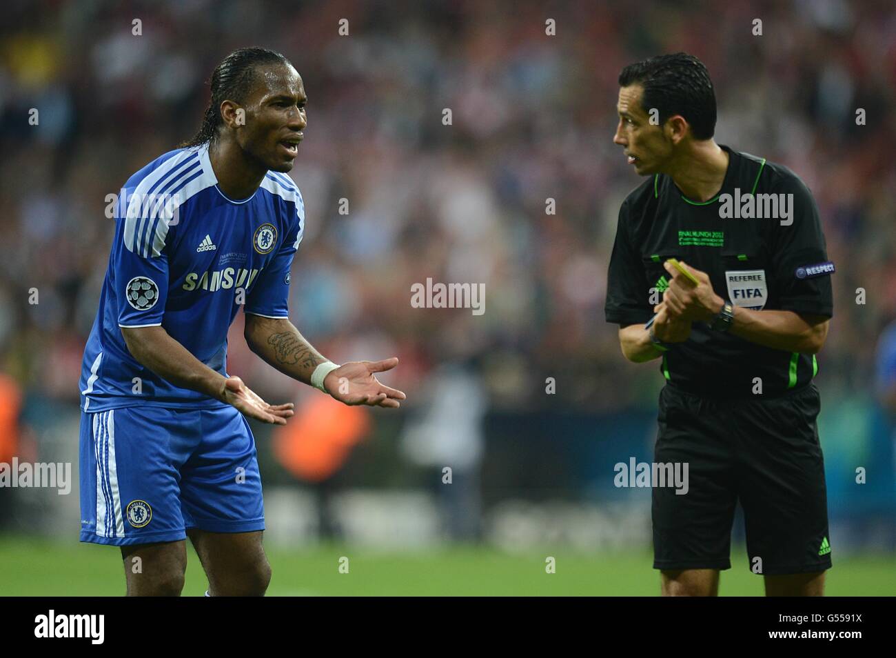 Didier drogba bayern munich chelsea hi-res stock photography and images ...