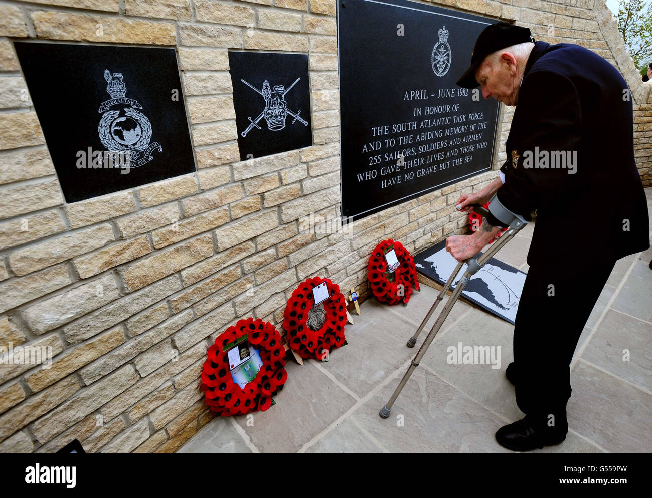 Falklands War memorial unveiled Stock Photo - Alamy