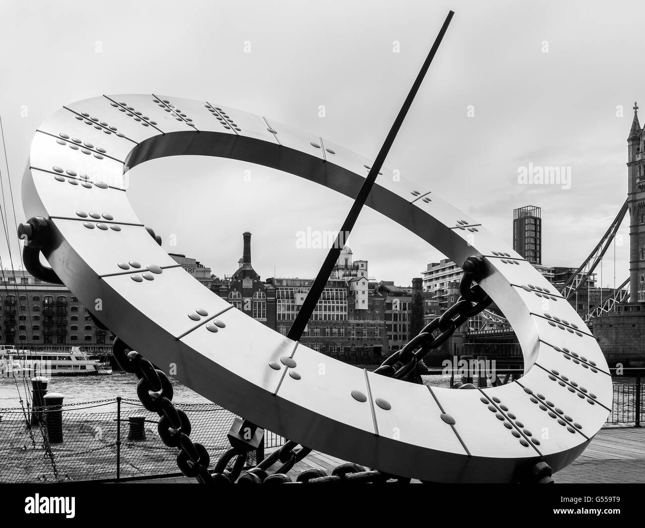 Sun Dial near Tower Bridge in London Stock Photo - Alamy