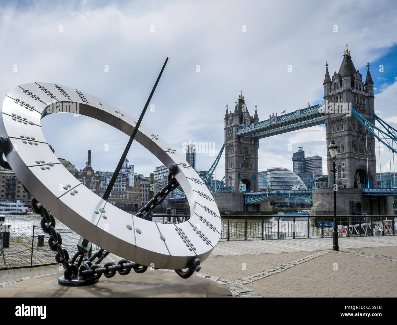 Sun dial bridge hi-res stock photography and images - Alamy