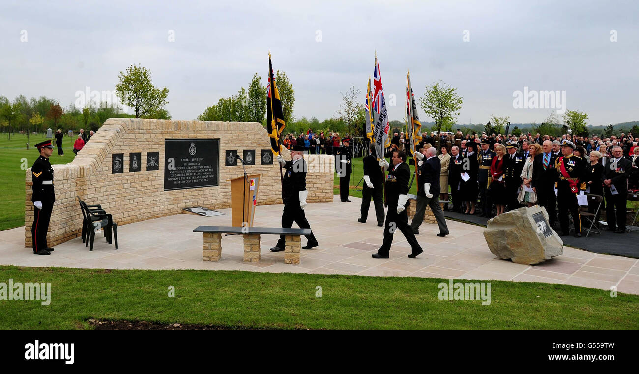 Falklands War memorial unveiled Stock Photo - Alamy
