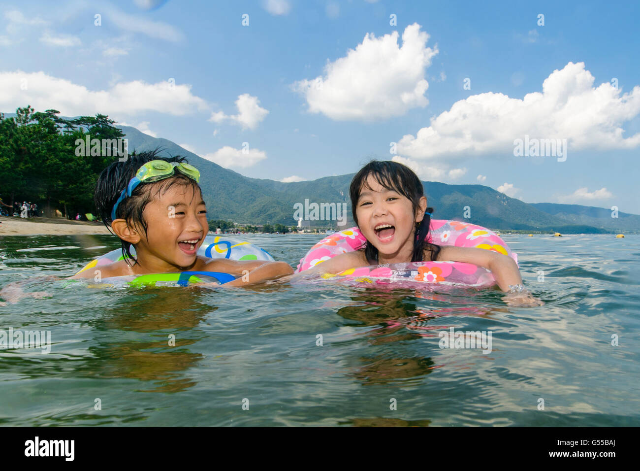 Beach kids goggles hi-res stock photography and images - Alamy