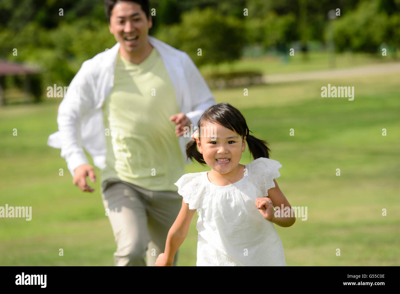 Dad looking up for kid hi-res stock photography and images - Alamy