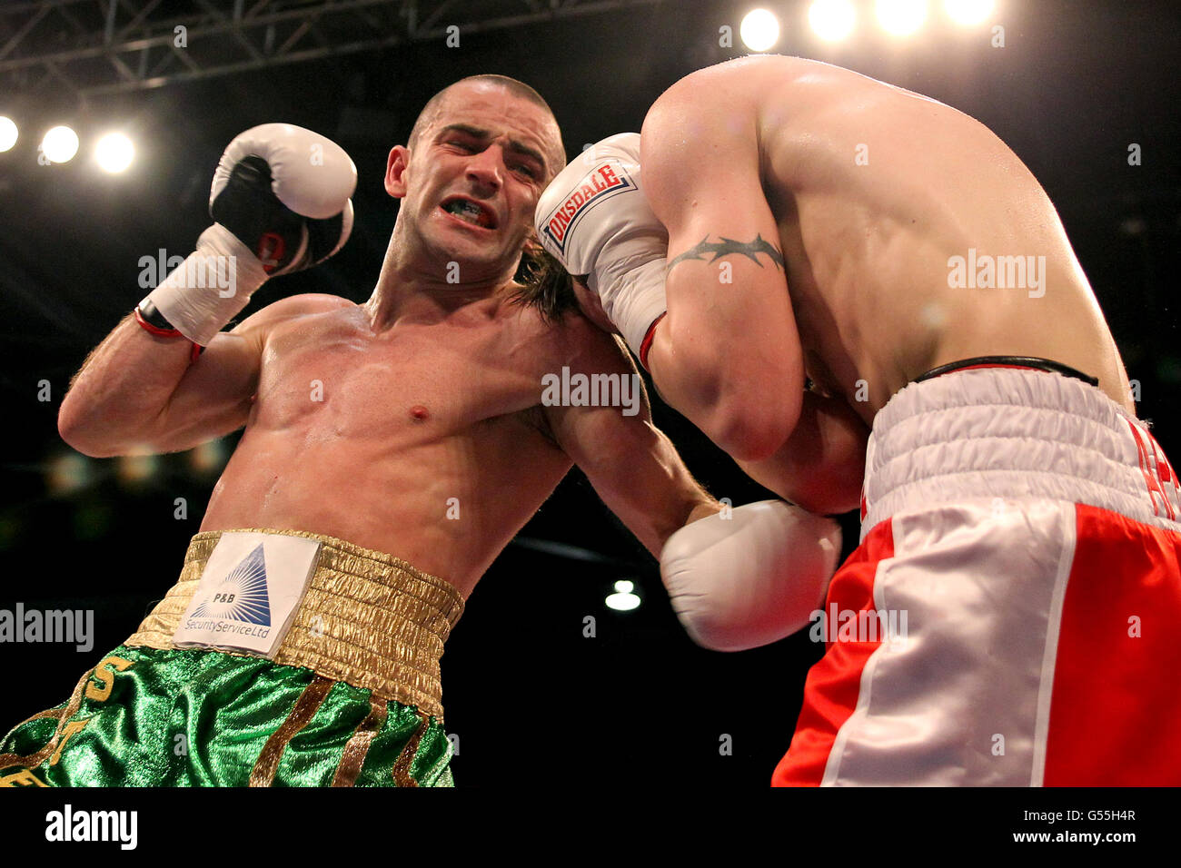 Boxing - Paul Appleby v Stephen Ormond - Braehead Arena. Ireland's Stephen Ormond (left) in ...