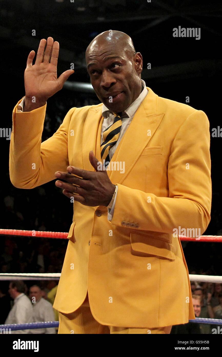 British boxing legend hi-res stock photography and images - Alamy