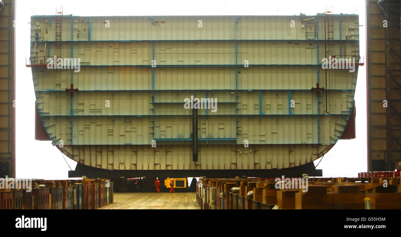 Royal navys aircraft carrier hms queen elizabeth hi-res stock ...