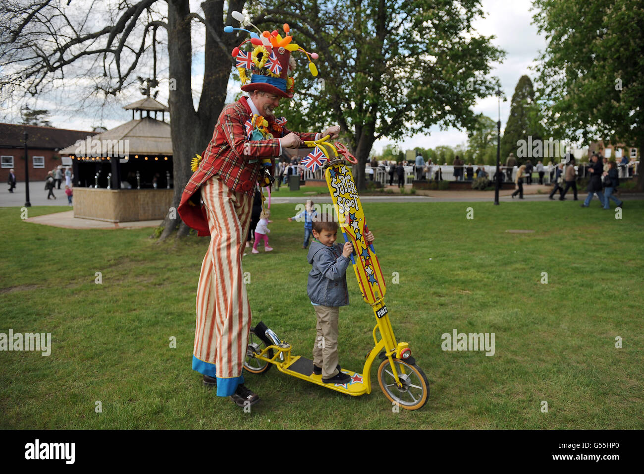 Professor crump entertains racegoers hi-res stock photography and ...
