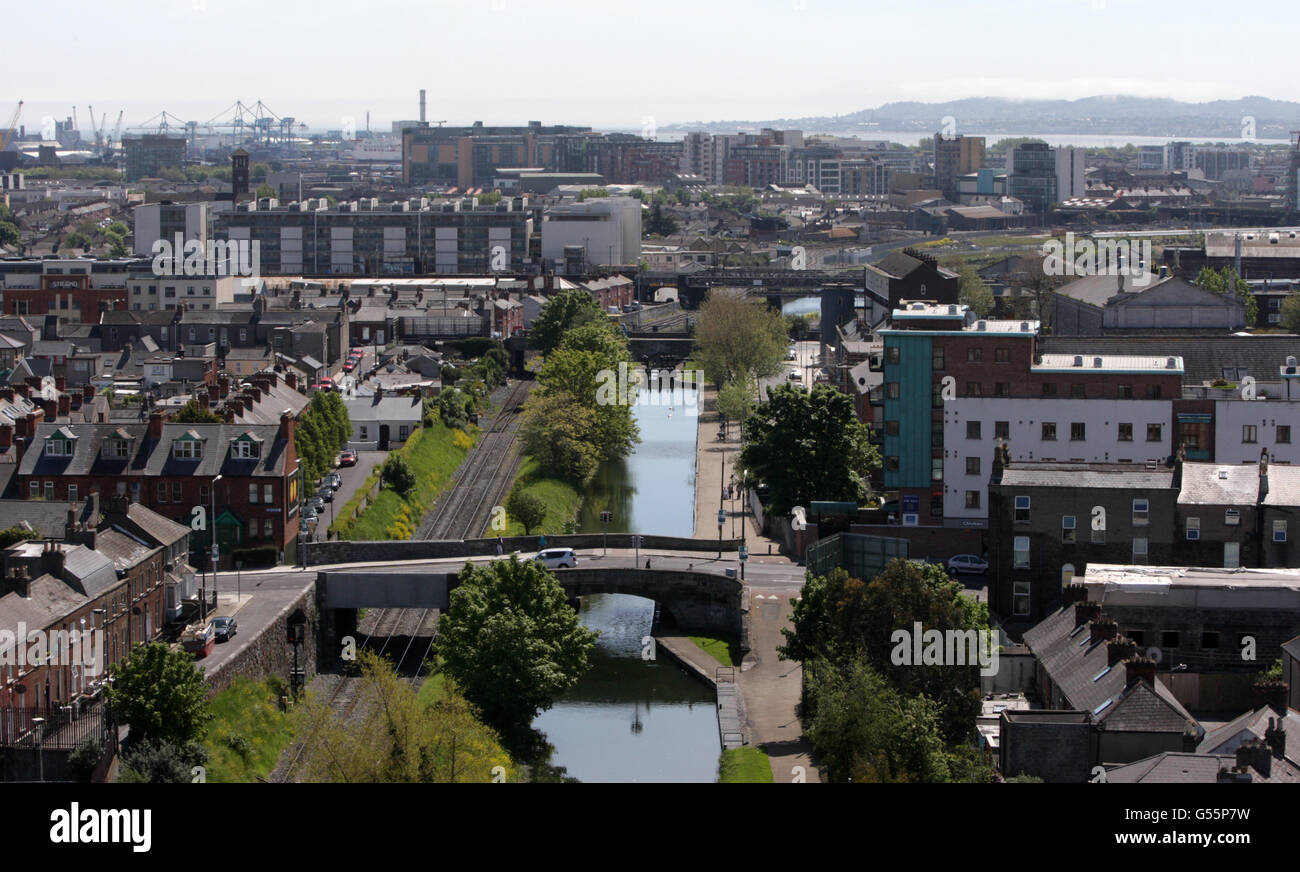 The royal canal in dublin hi-res stock photography and images - Alamy