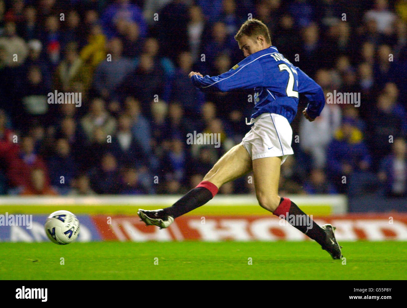 Football utd action scores scoring hi-res stock photography and images ...