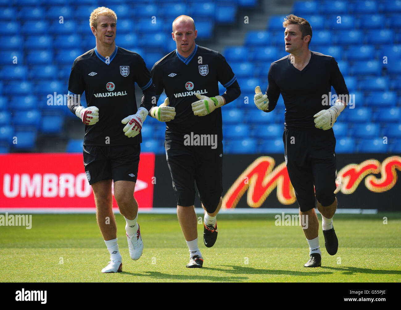 England goalkeepers john ruddy centre hi-res stock photography and ...