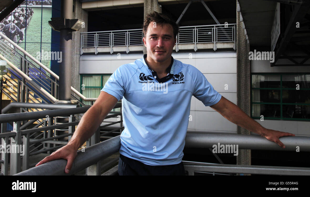 Scotlands alex grove after training session murrayfield hi-res stock ...