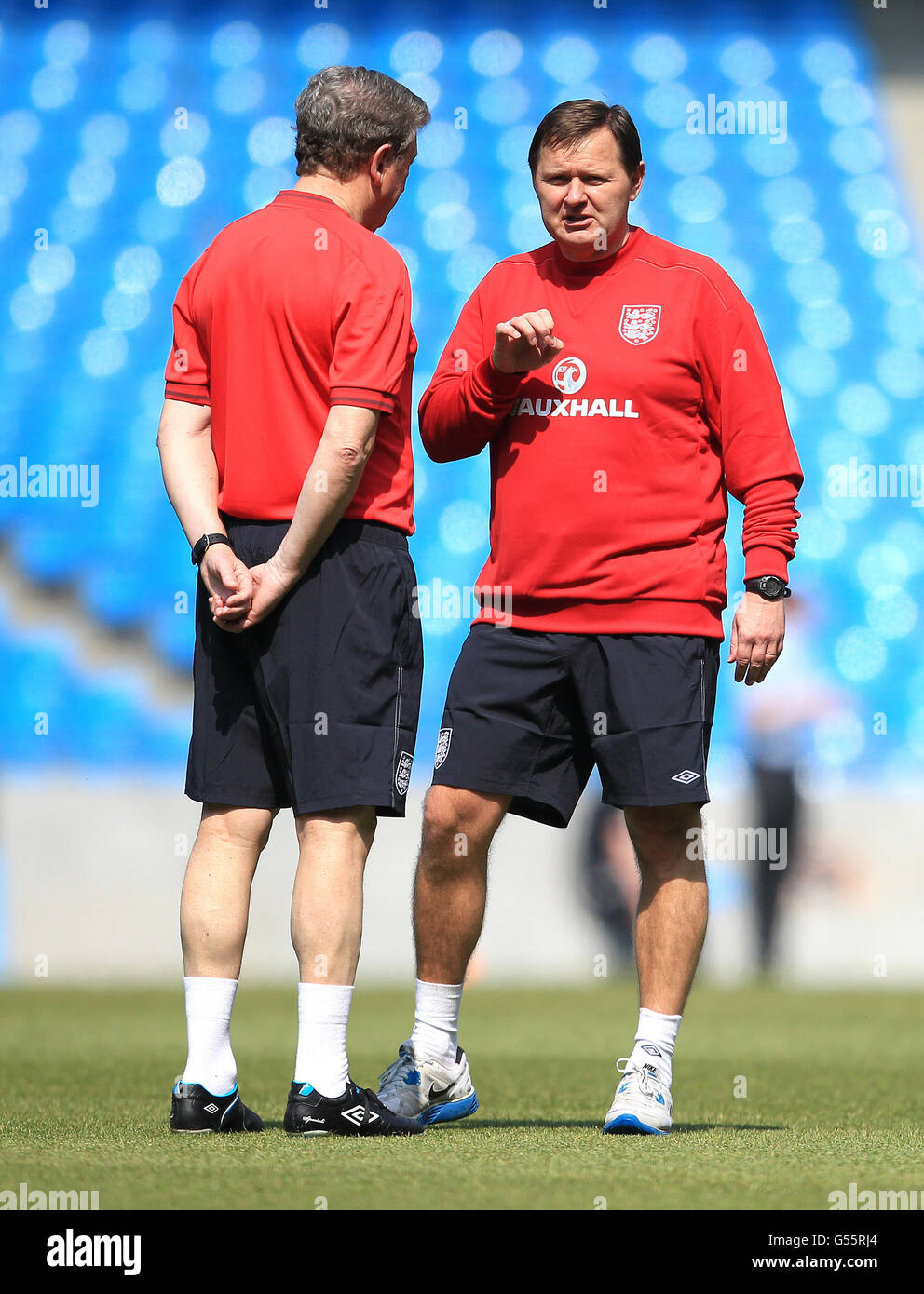 Physio gary lewin hi-res stock photography and images - Alamy