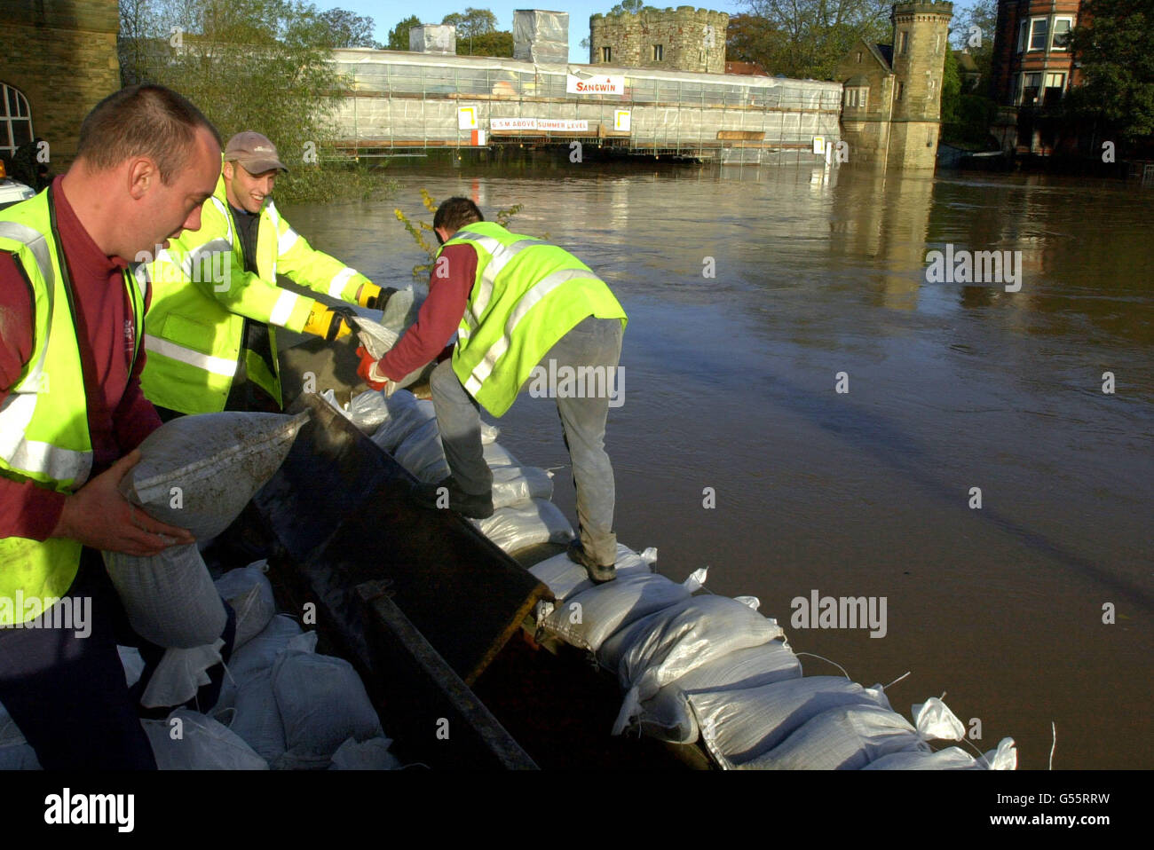 York City Council staff heighten flood defences in York City Centre ...
