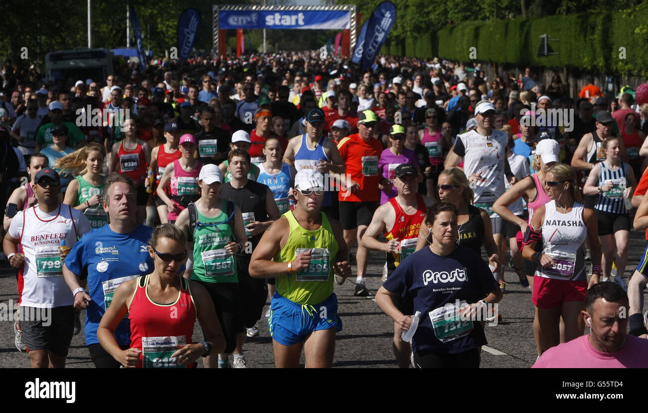 Athletics edinburgh marathon hi-res stock photography and images - Alamy