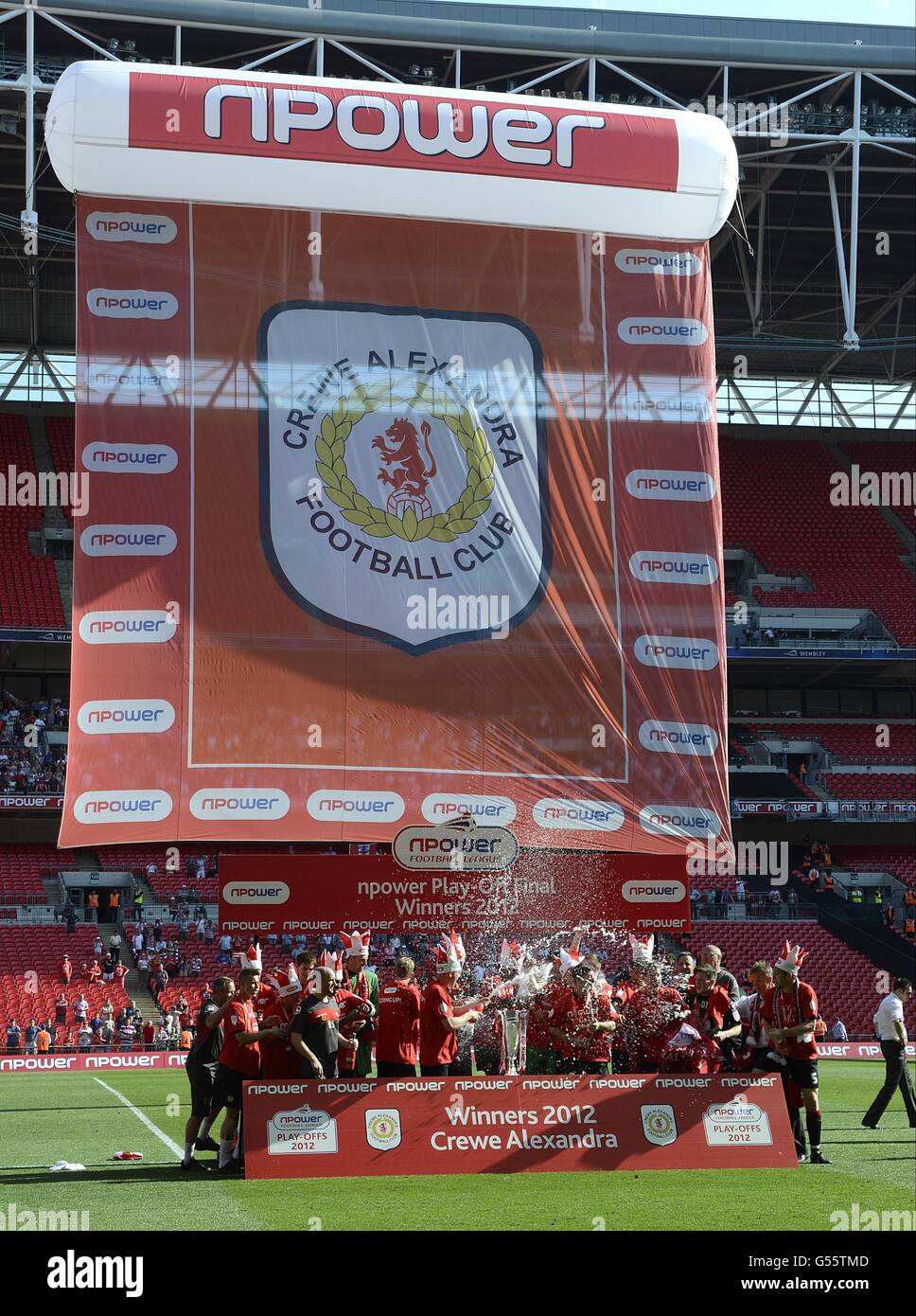 Soccer - npower Football League Two - Play Off Final - Cheltenham Town ...