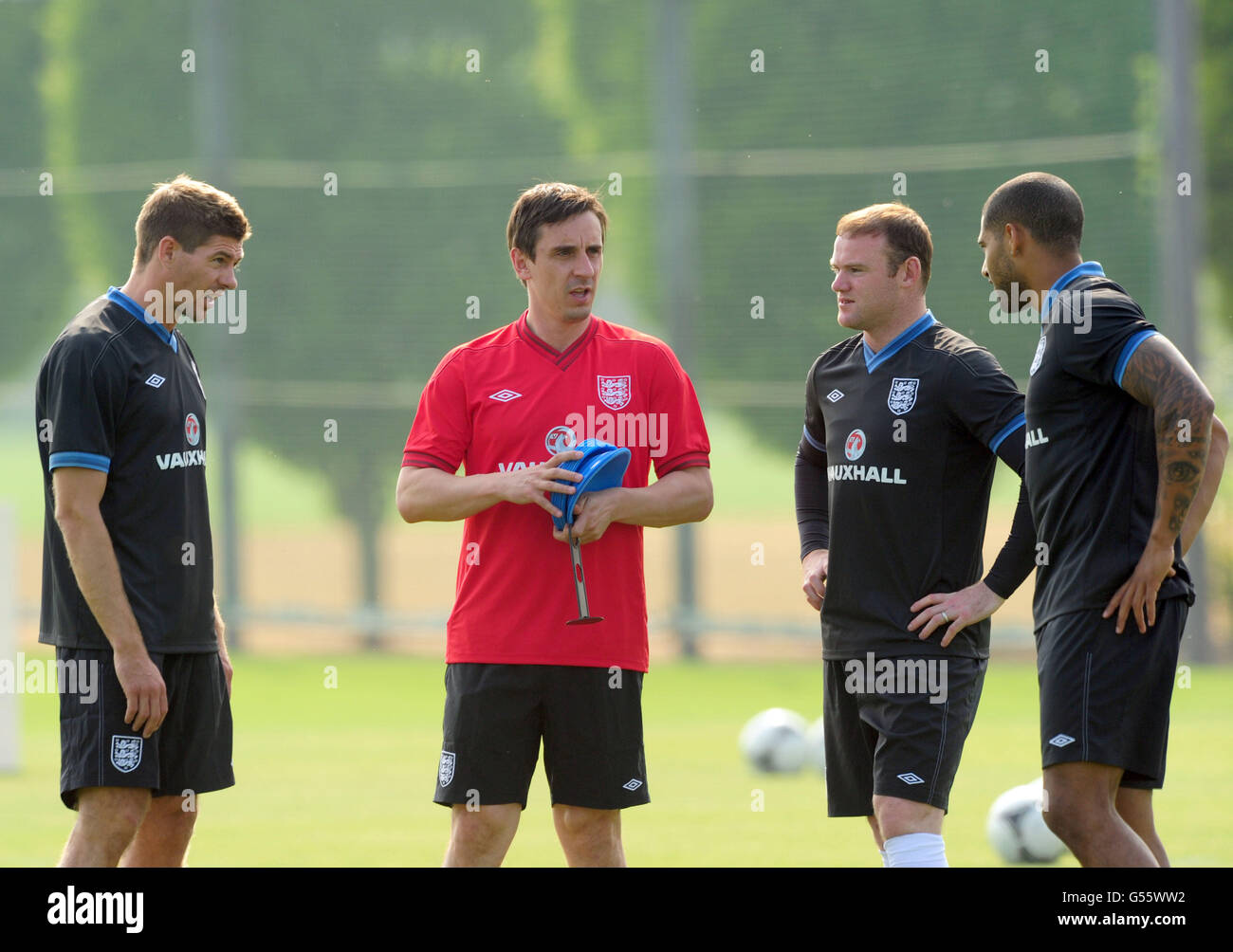 Gary neville and wayne rooney during training hi-res stock photography ...