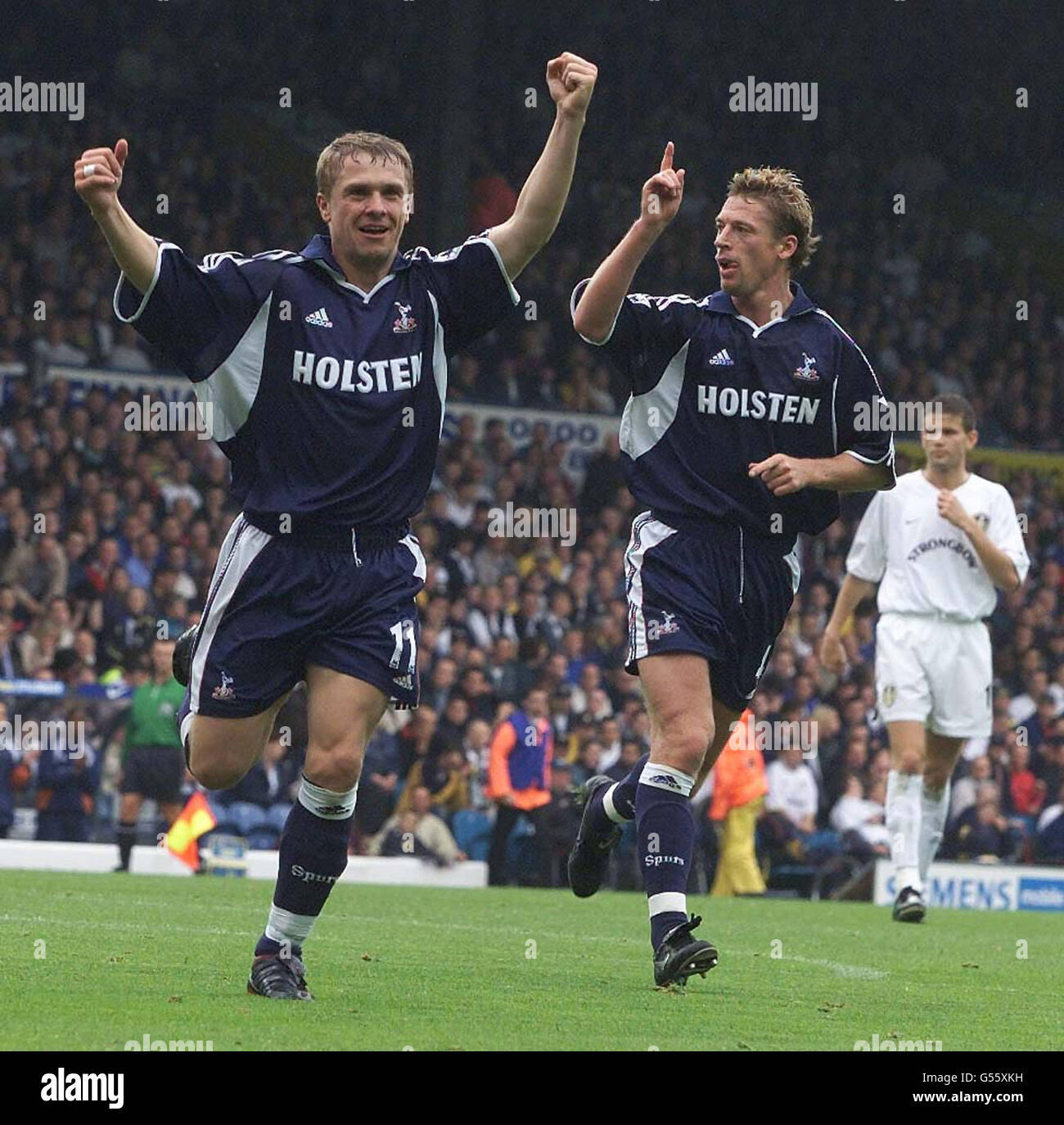 Leeds v spurs hi-res stock photography and images - Alamy