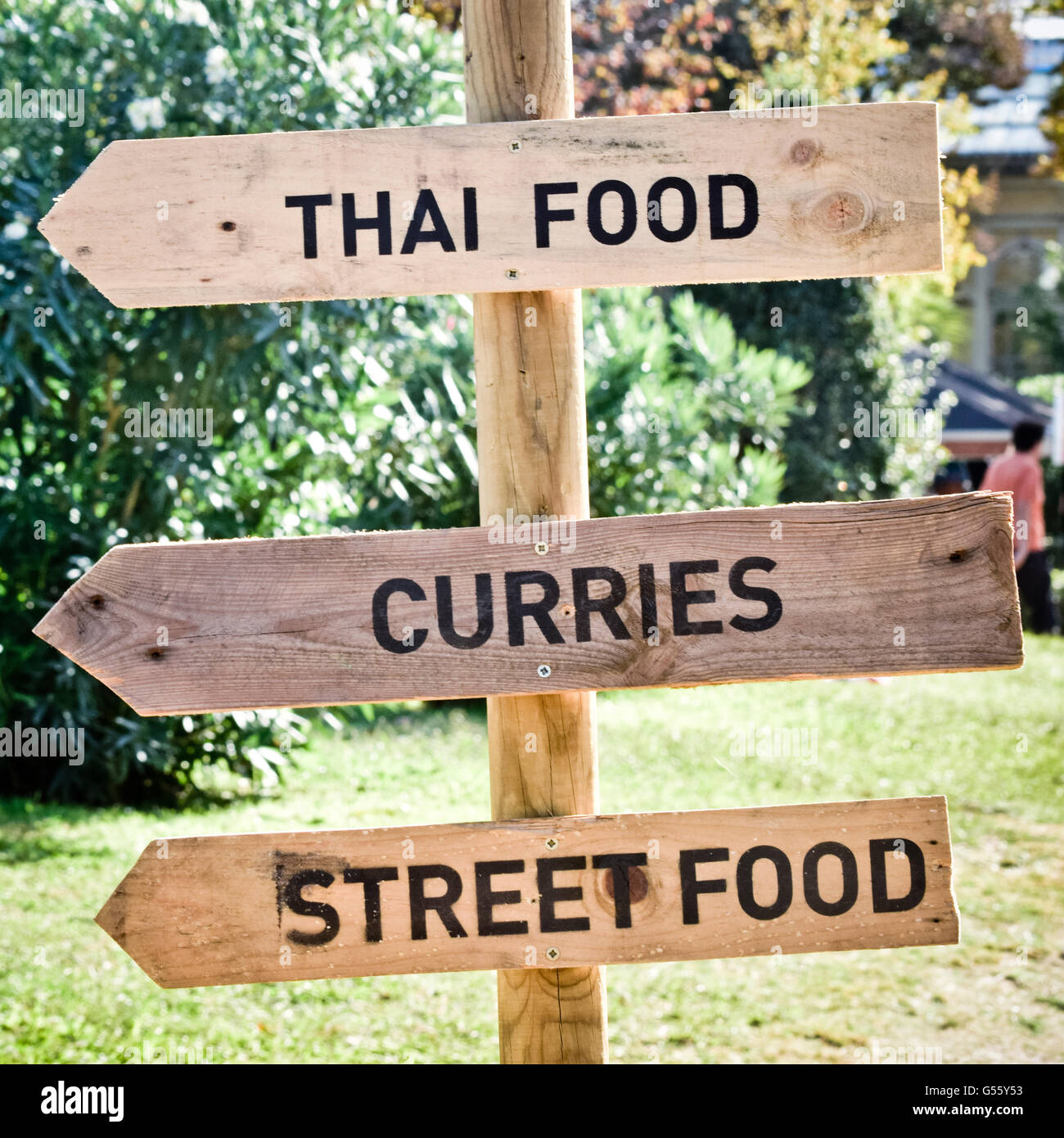 Thai signs hi-res stock photography and images - Alamy