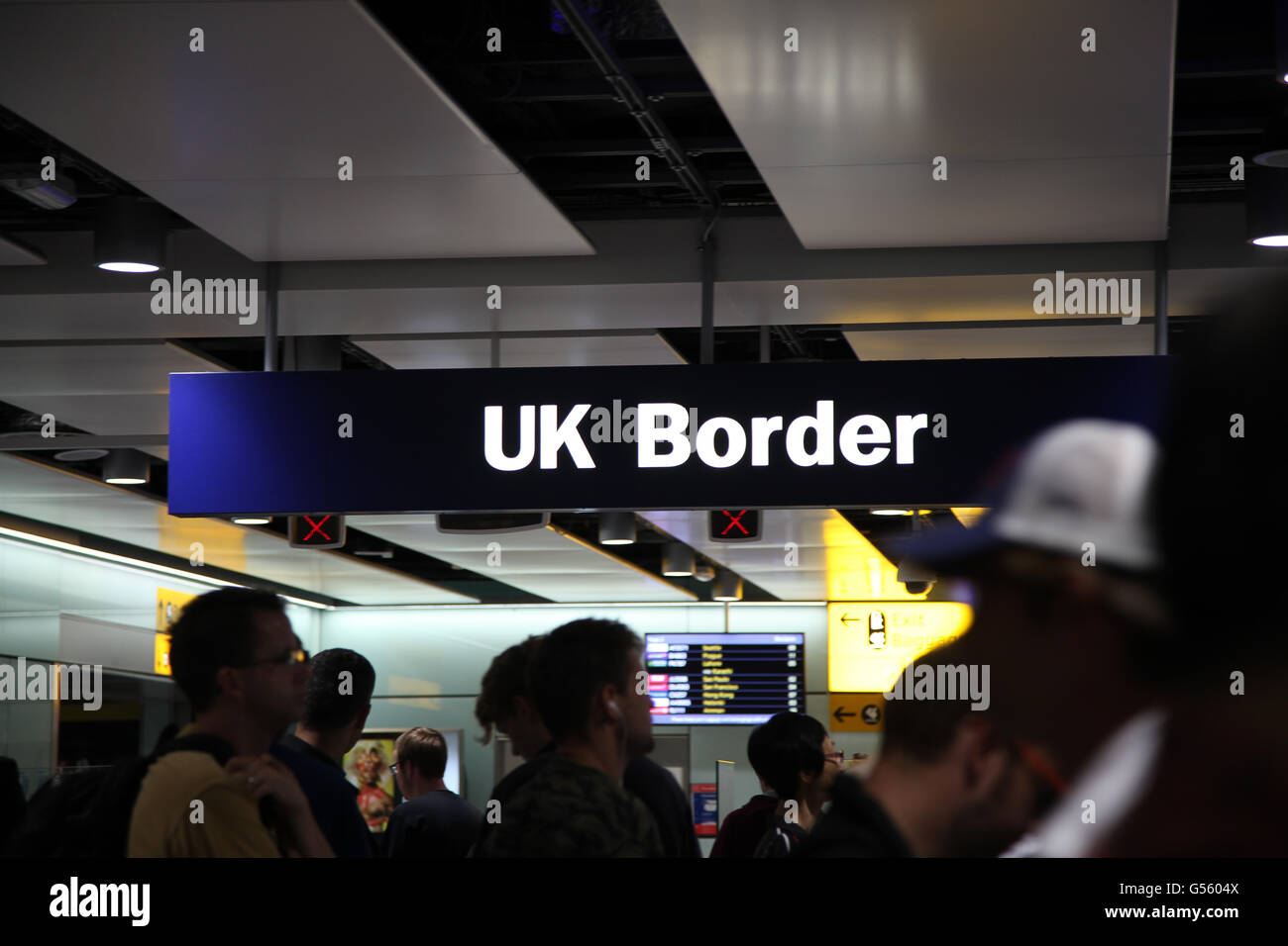 Heathrow terminal 3 arrivals hi-res stock photography and images - Alamy