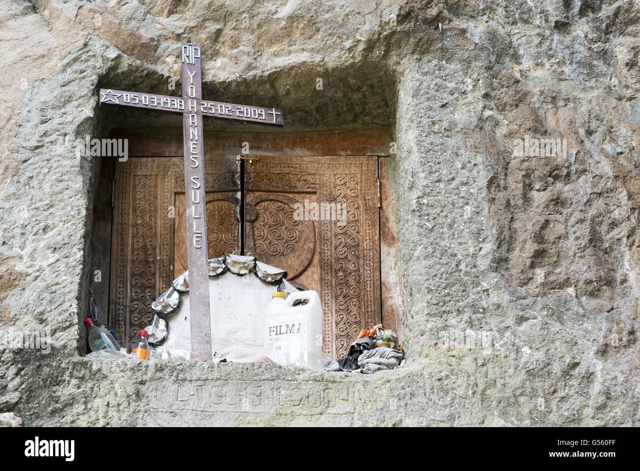 Indonesia, Sulawesi Selatan, Tana Toraja, Torajaland, rock trough with ...