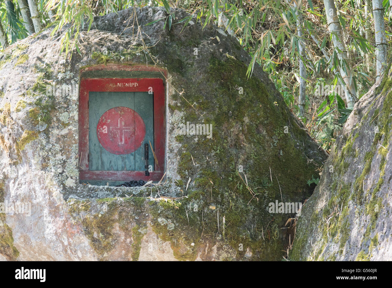 Indonesia, Sulawesi Selatan, Toraja Utara, rock tombs, rock tombs ...