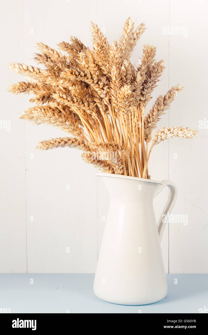 Grain vase hi-res stock photography and images - Alamy