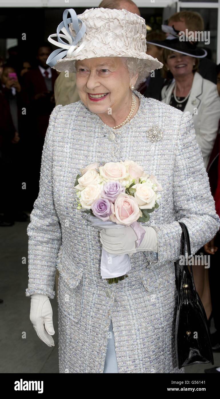 Queen Elizabeth II visiting St Mark's Church of England Academy in ...
