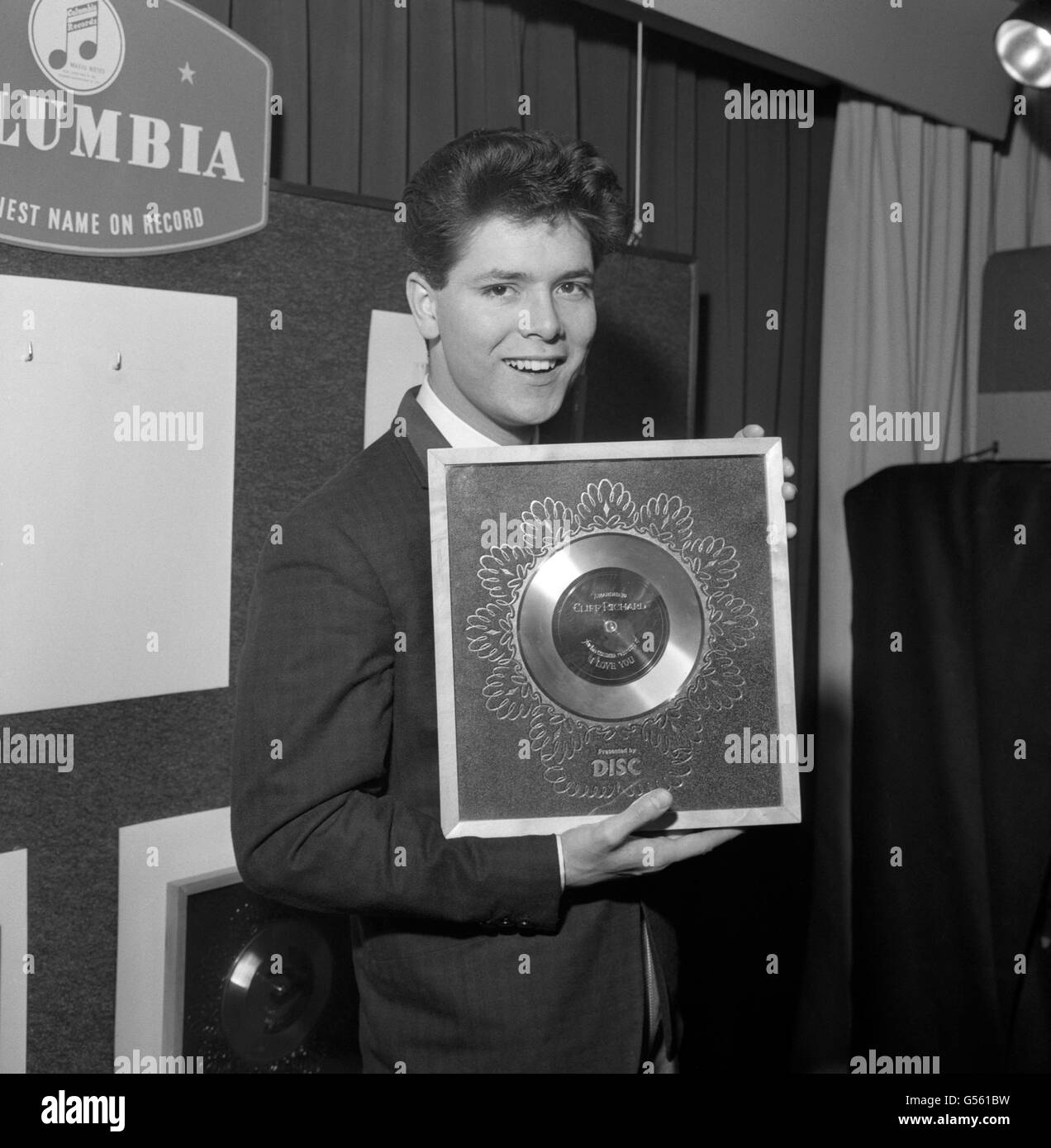 Cliff richard music singer hi-res stock photography and images - Alamy