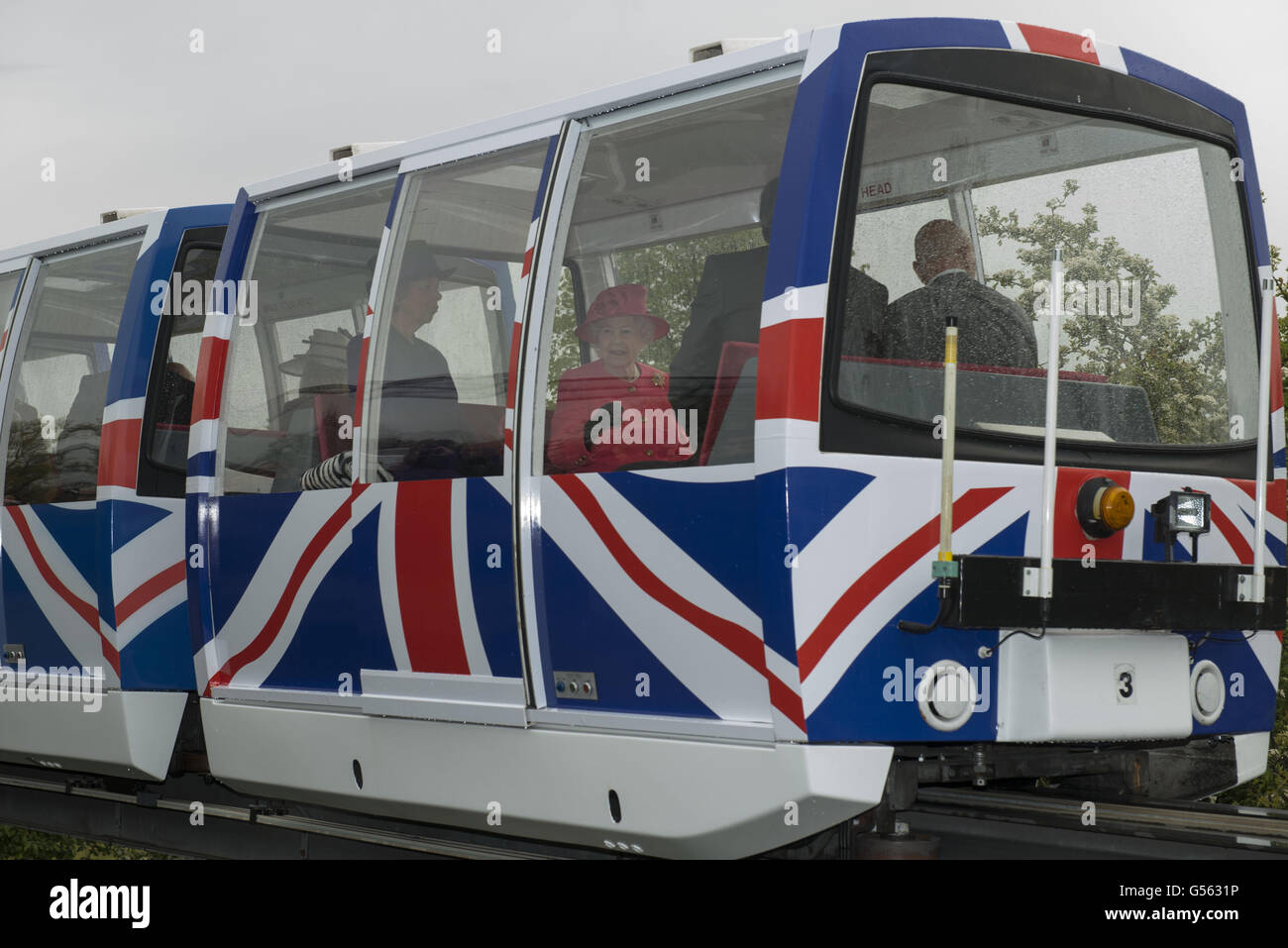 Chester zoo monorail hi-res stock photography and images - Alamy